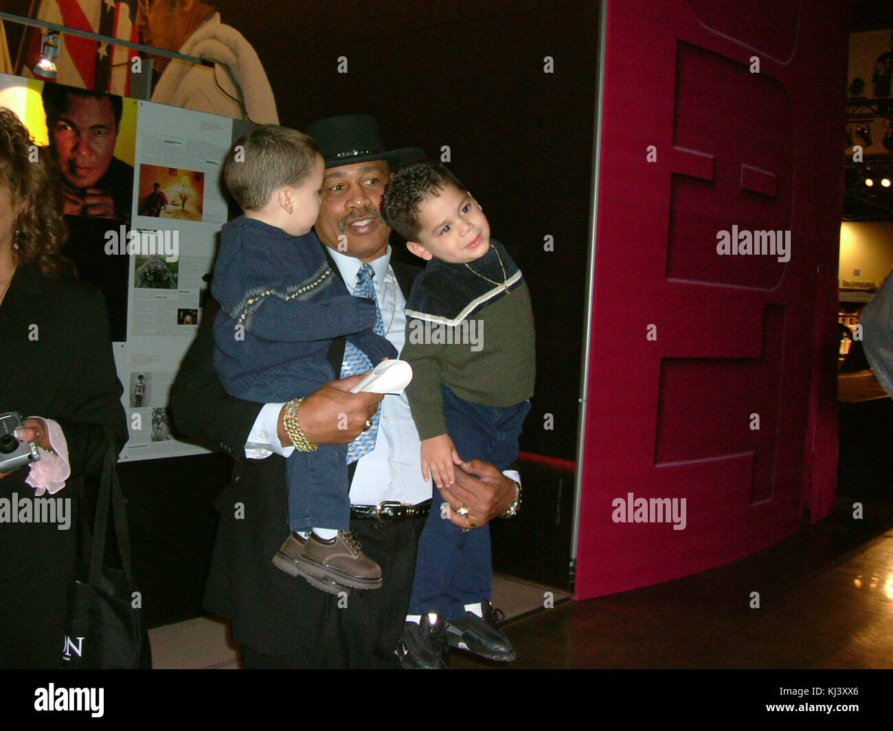 NEW YORK, NY - SEPTEMBER 18: Former heavyweight boxing champ Ken Norton ...