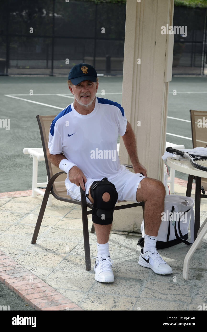 BOCA RATON, FL - NOVEMBER 20: Alan Thicke playing Tennis at The Boca ...