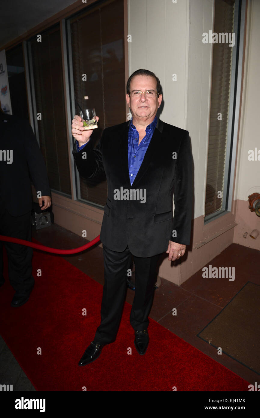 MIAMI BEACH, FL - SEPTEMBER 09: Lisa Hochstein, Joanna Krupa, Adriana ...