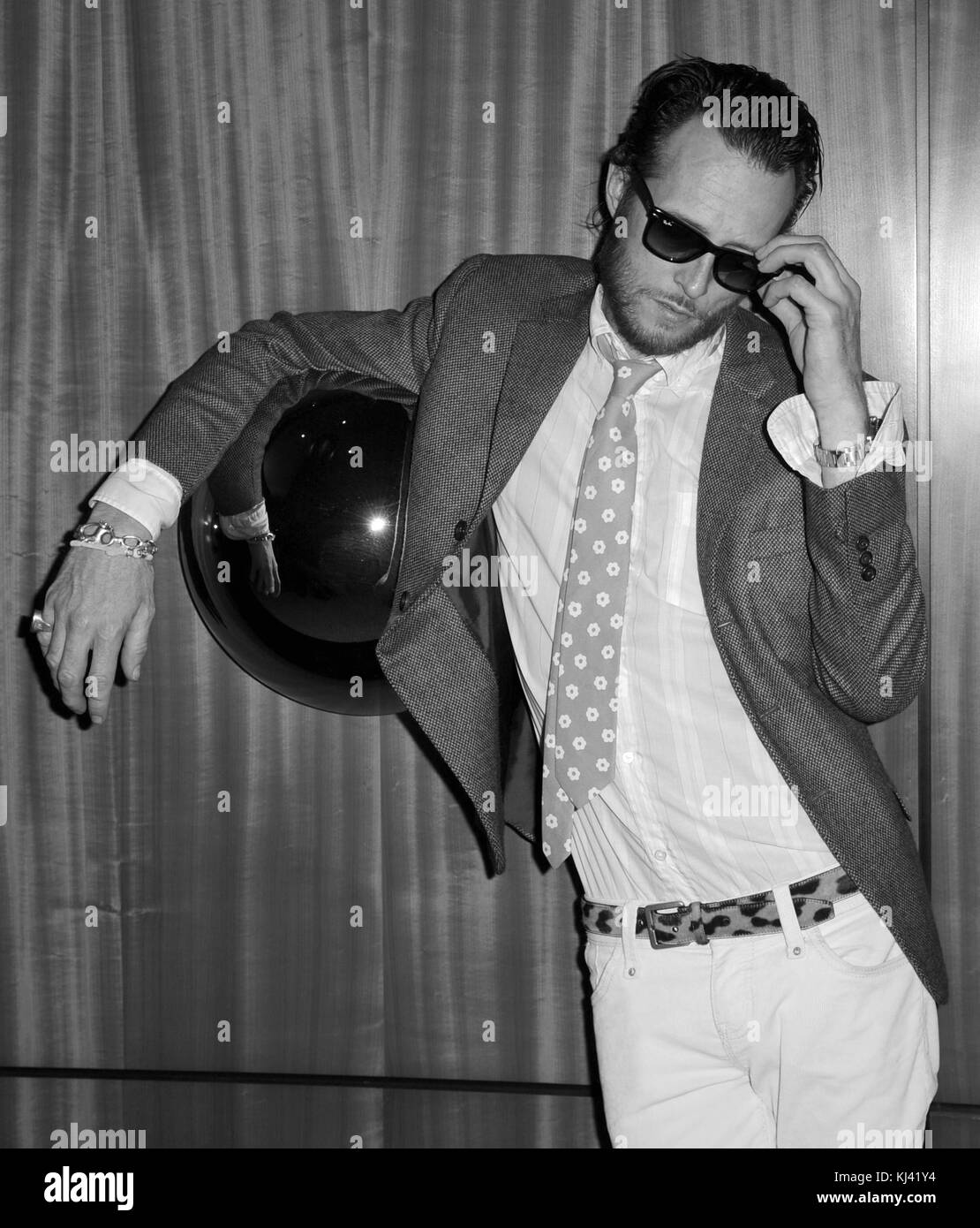 MIAMI BEACH, FL - JANUARY 19: Velvet Revolver and Stone Temple Pilots ...