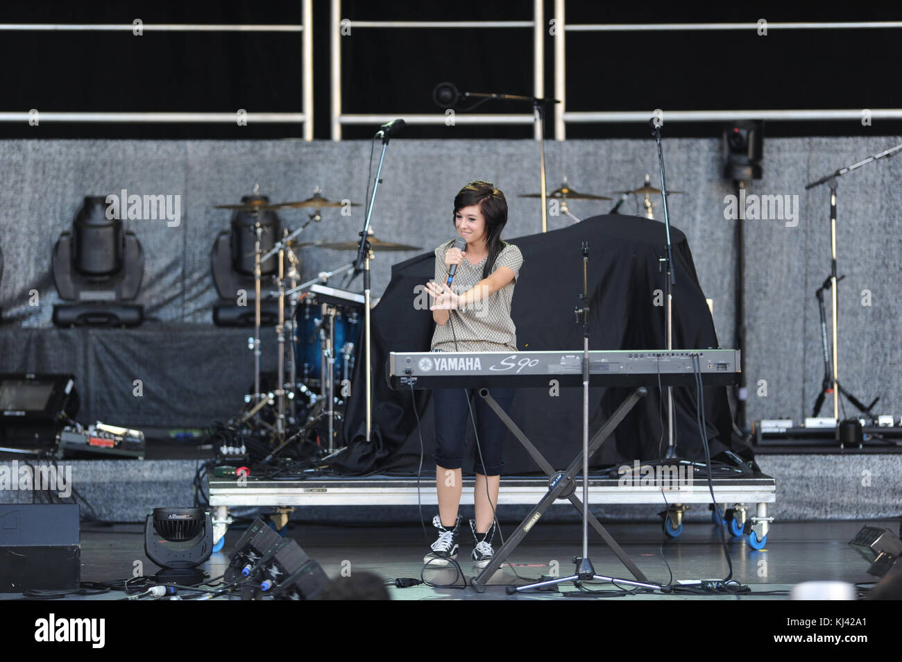 BOCA RATON, FL - JULY 28: Singer Christina Grimmie preforms at the ...
