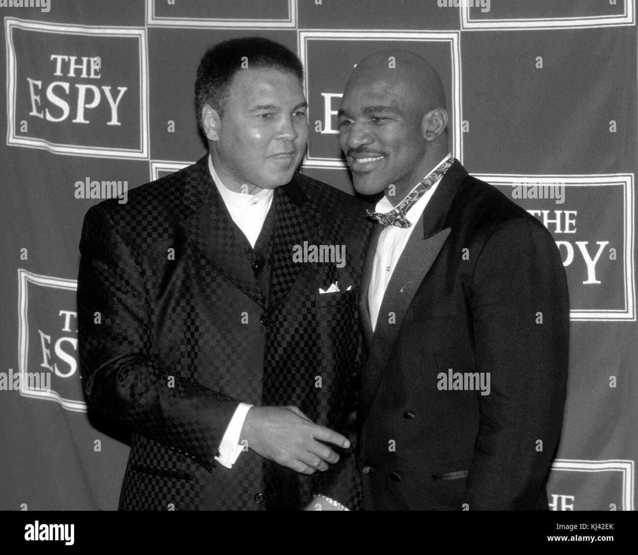 Evander holyfield Black and White Stock Photos & Images - Alamy