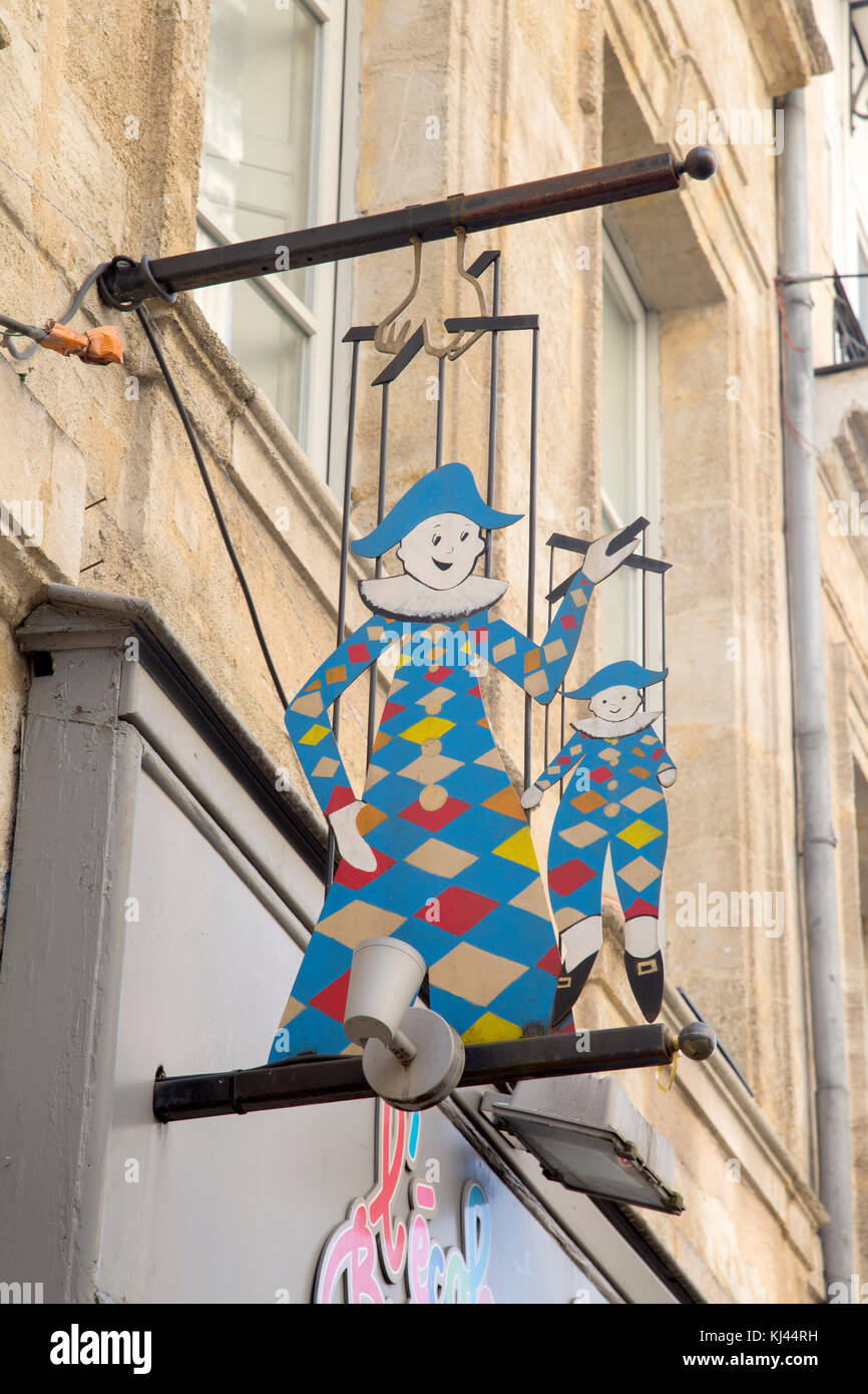 Toy shop sign hi-res stock photography and images - Alamy