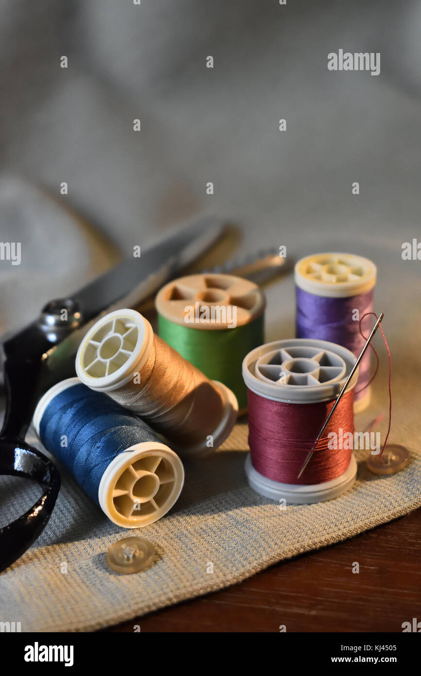 Old sewing machine photos hi-res stock photography and images - Alamy