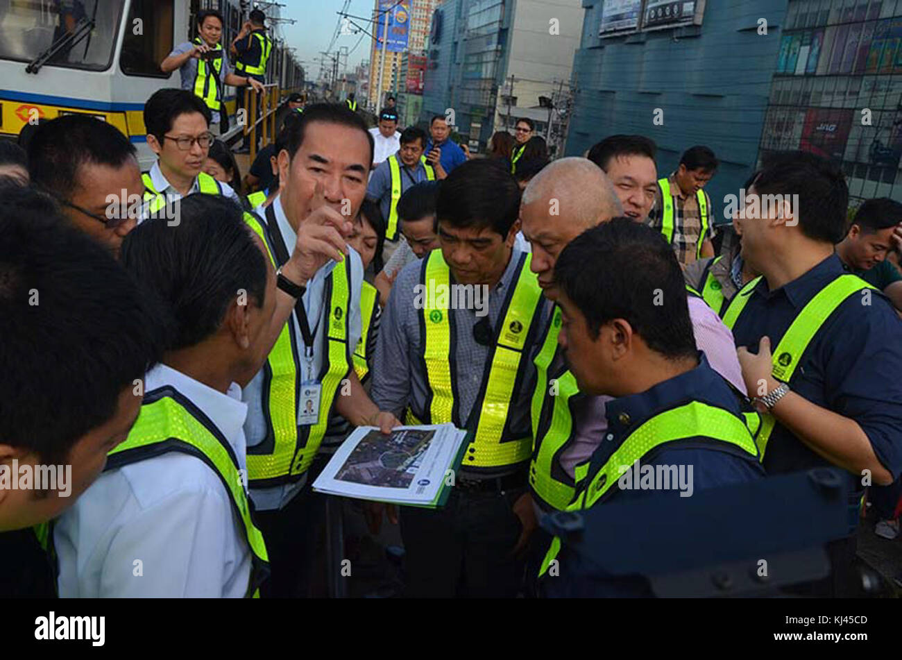 MRT and LRT Common Station site inspection 1 Stock Photo - Alamy