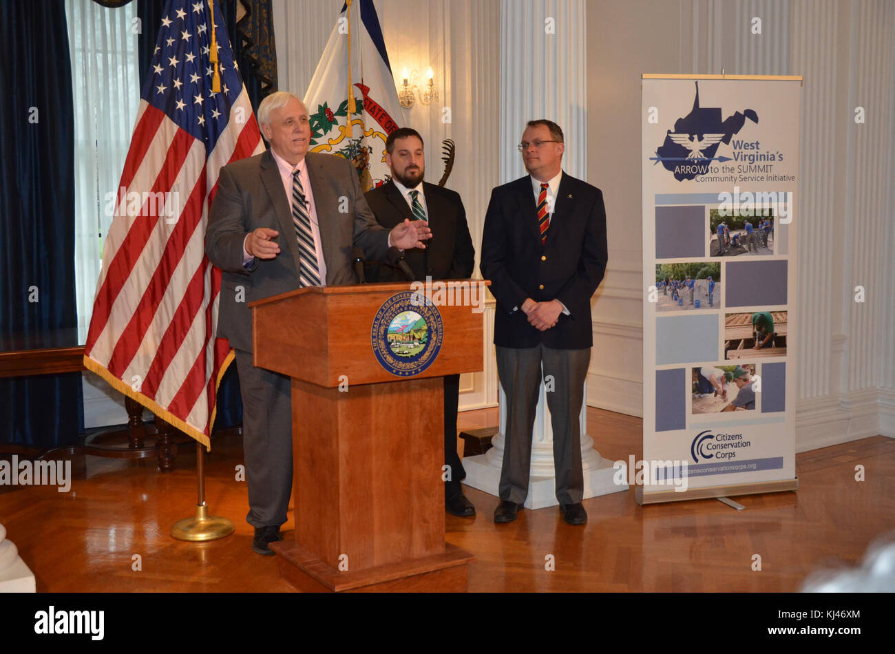 Justice figure hi-res stock photography and images - Alamy