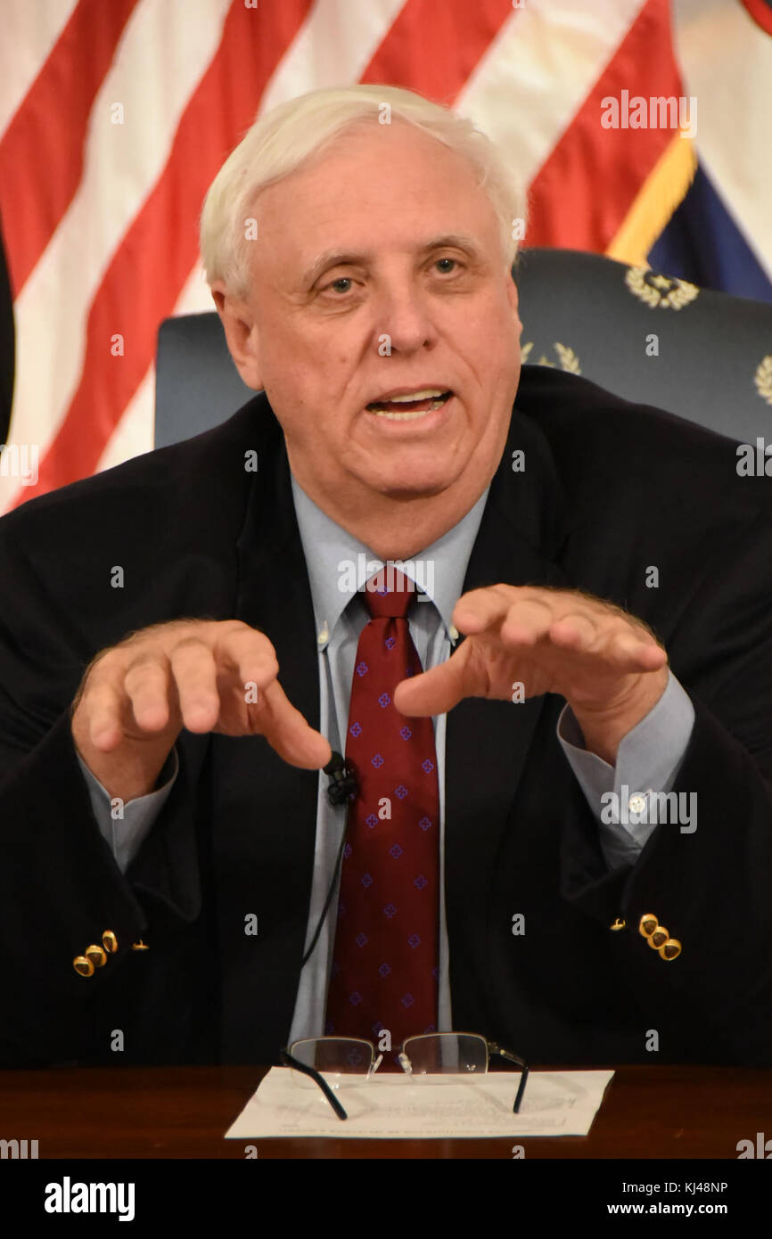 Jim Justice DSC 1753 (33079358714 Stock Photo - Alamy