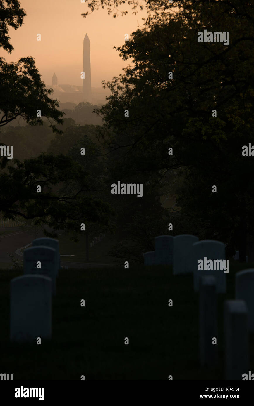 Sunrise at Arlington National Cemetery (34147399242 Stock Photo - Alamy