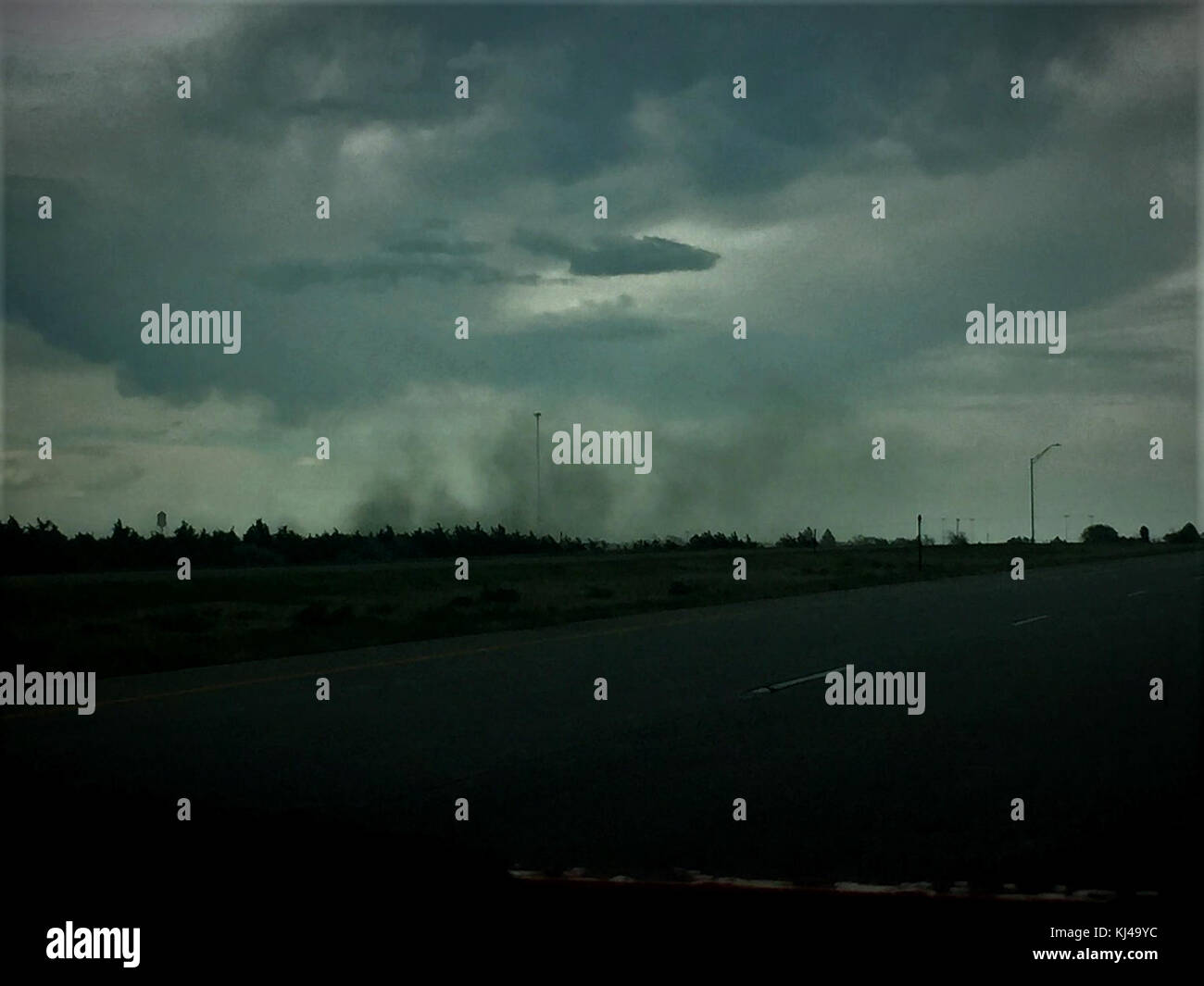 Gustnado hi-res stock photography and images - Alamy