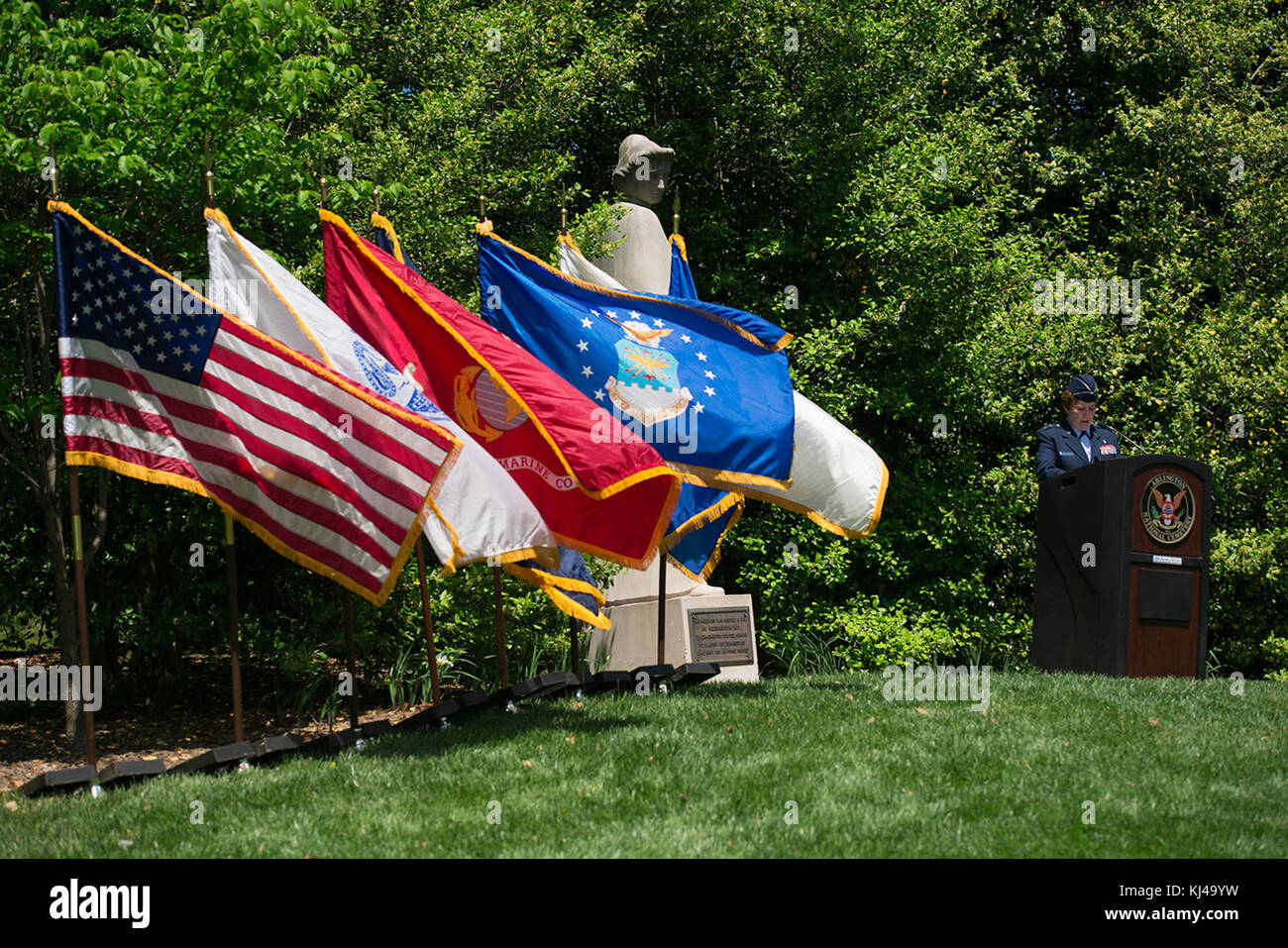 Wreath Laying Ceremony at Arlington National Cemetery for National ...