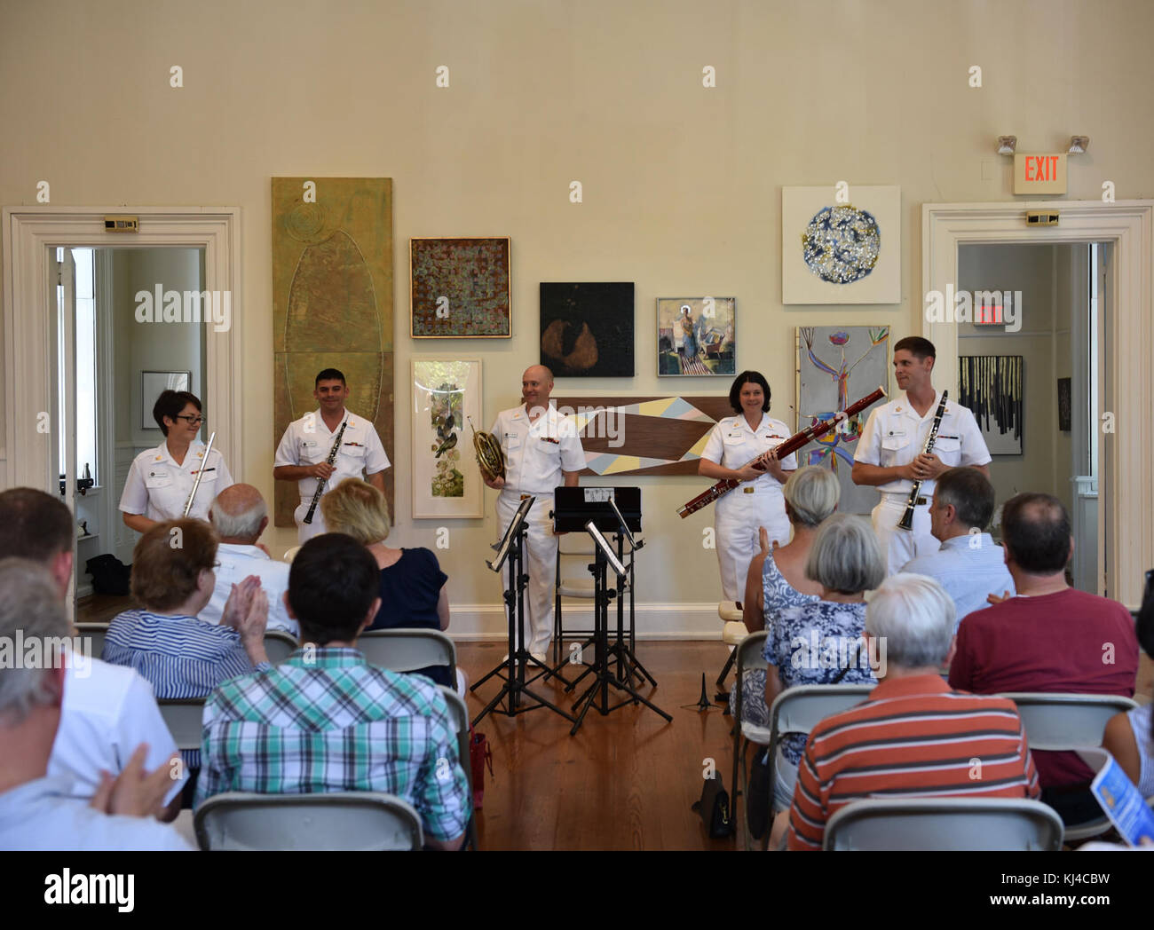 Chamber music orchestra hi-res stock photography and images - Alamy
