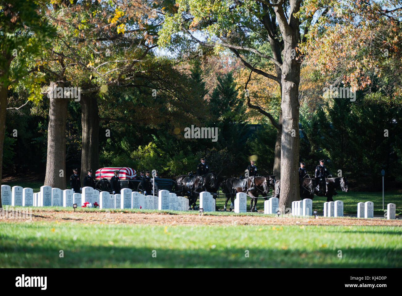 Graveside Service of U.S. Army Staff Sgt. Bryan Black in Section 60 of ...