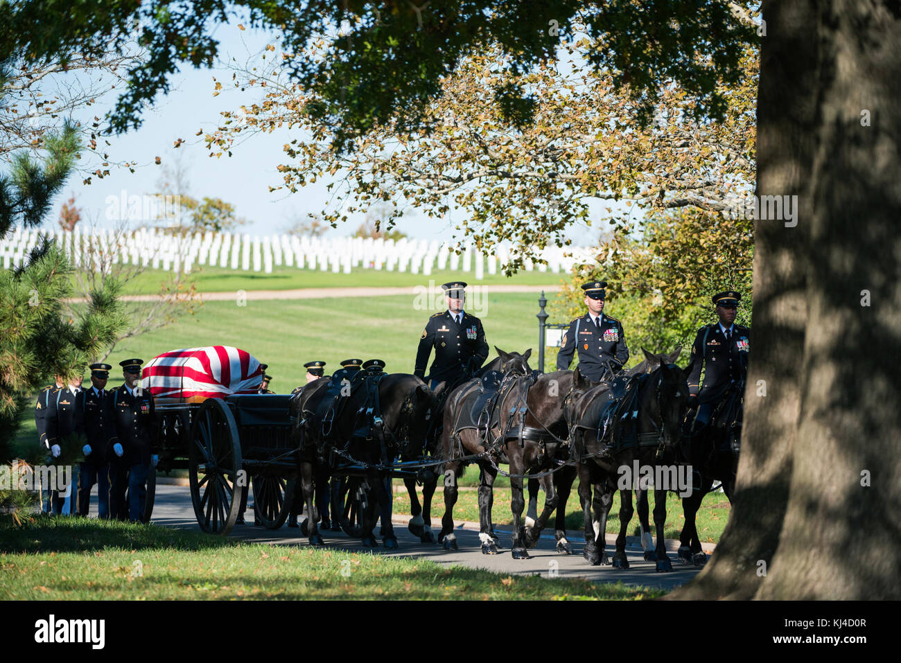 Graveside Service of U.S. Army Staff Sgt. Bryan Black in Section 60 of ...