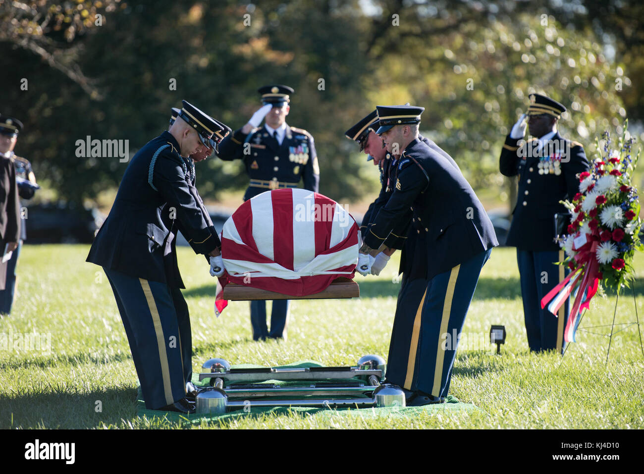 Graveside Service of U.S. Army Staff Sgt. Bryan Black in Section 60 of ...