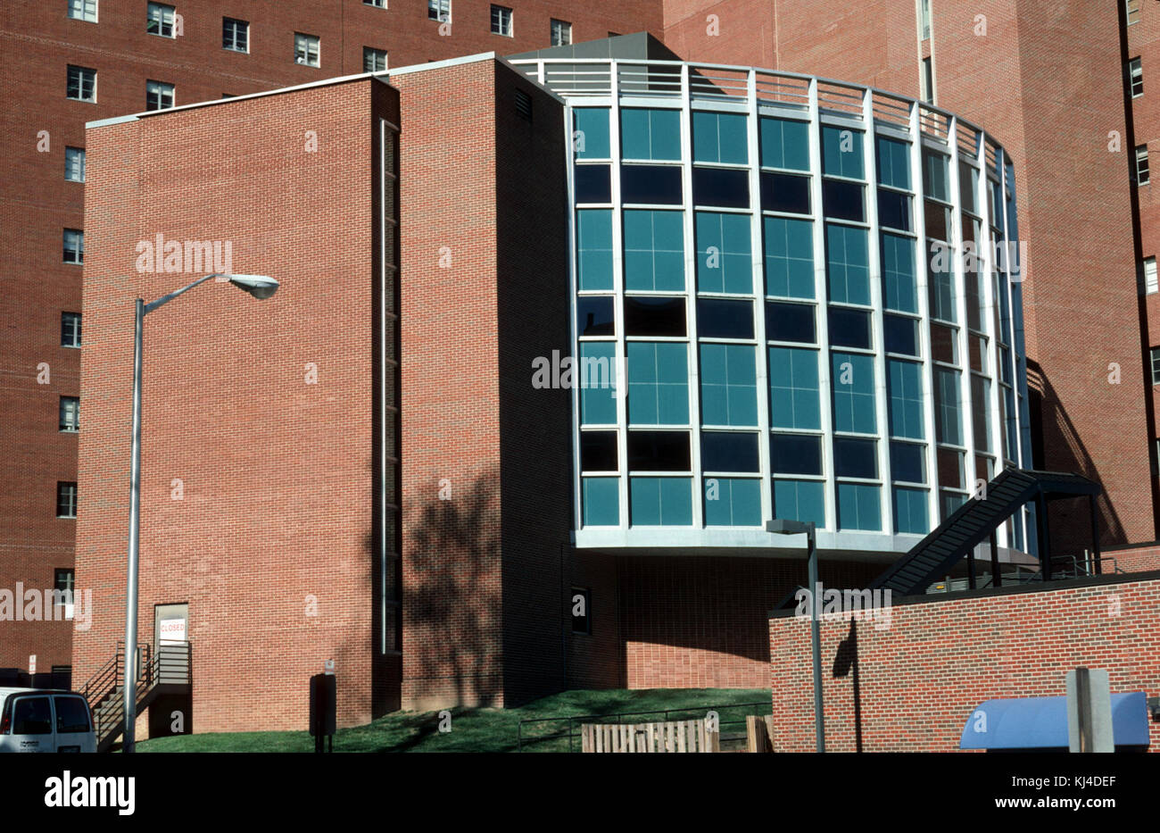NIH building 10 (3 Stock Photo - Alamy