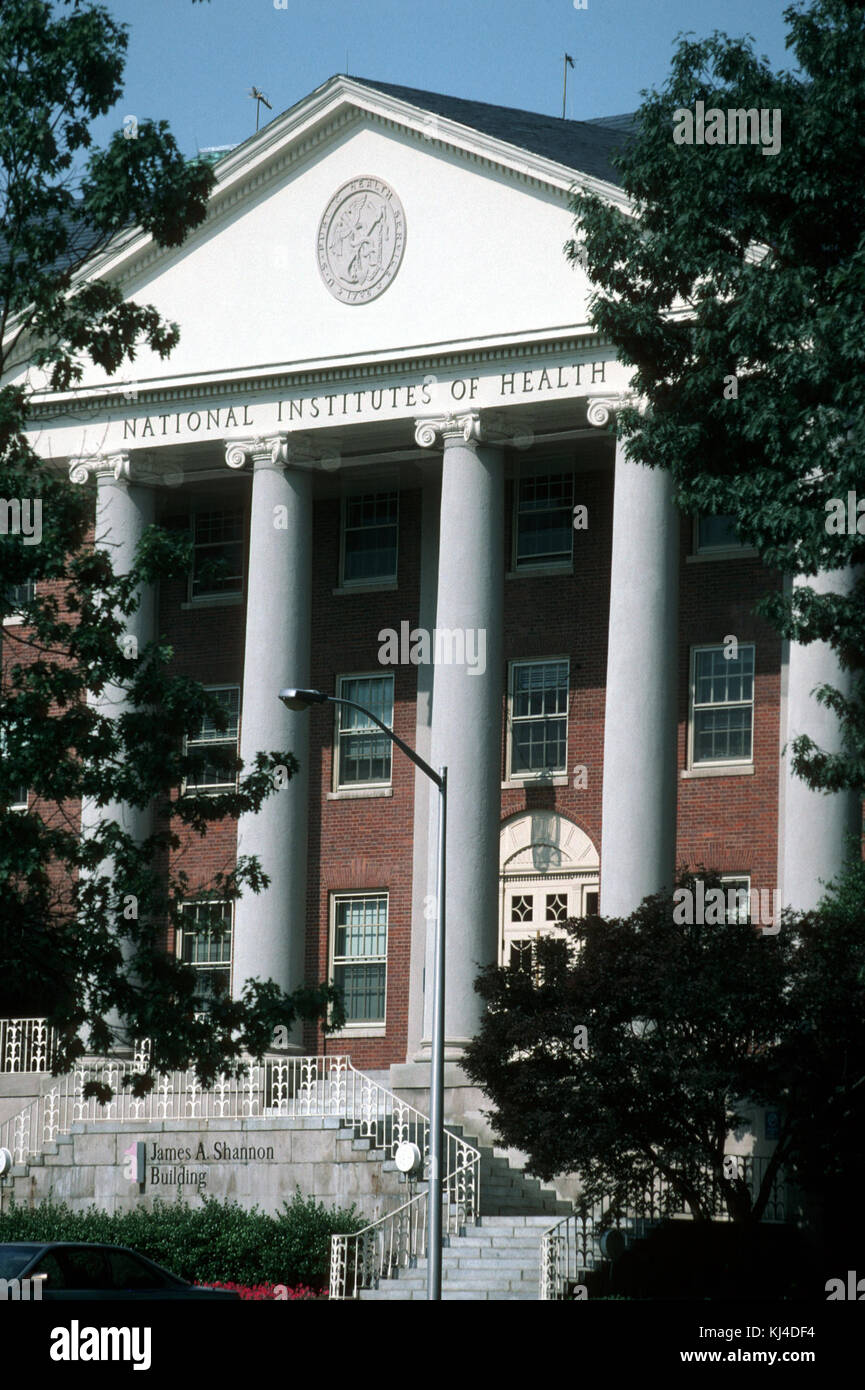 NIH building 1 (1 Stock Photo - Alamy