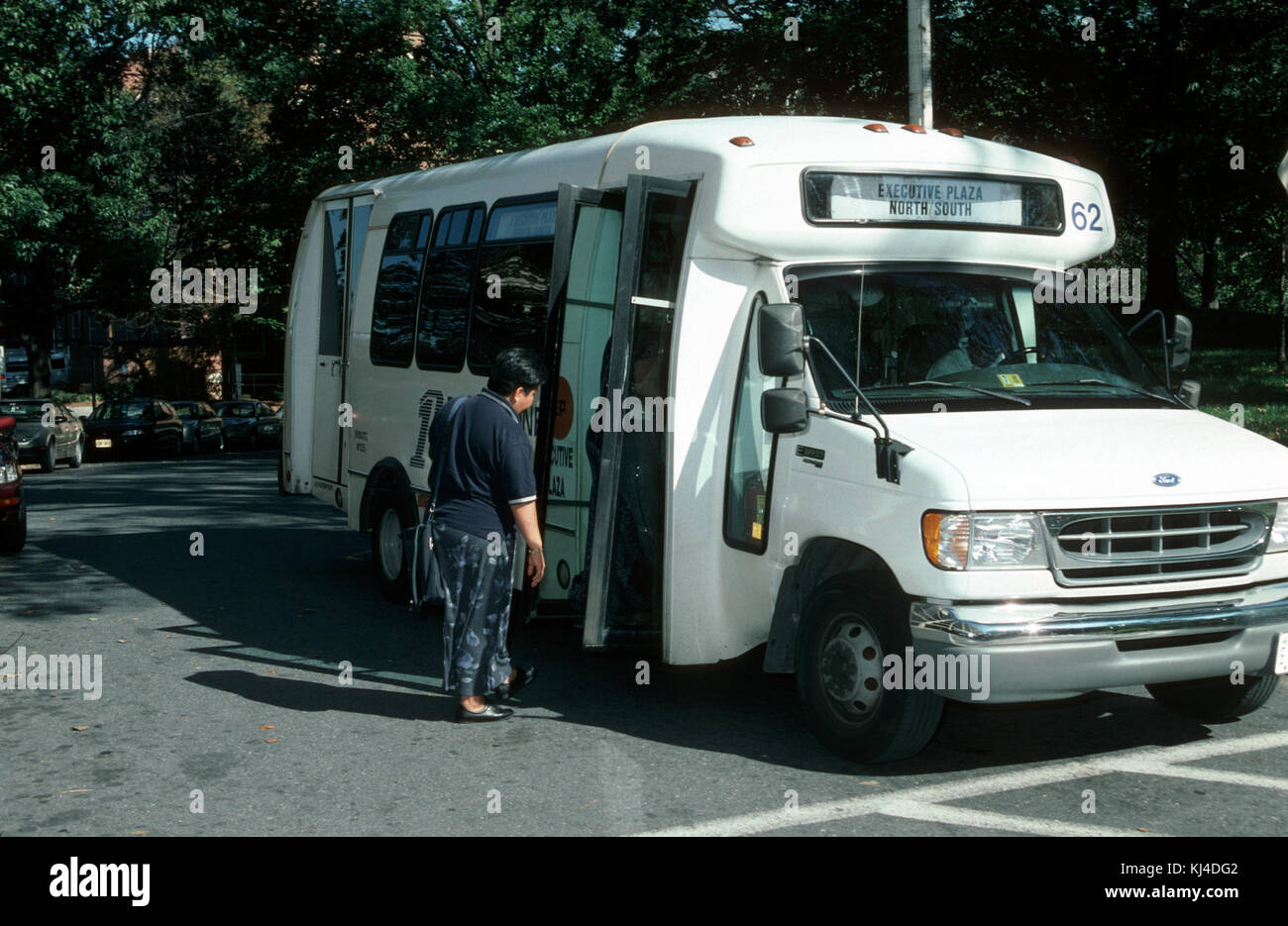 Employee shuttle hi-res stock photography and images - Alamy