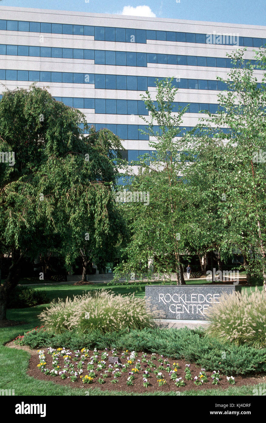 Building 1 nih hi-res stock photography and images - Alamy