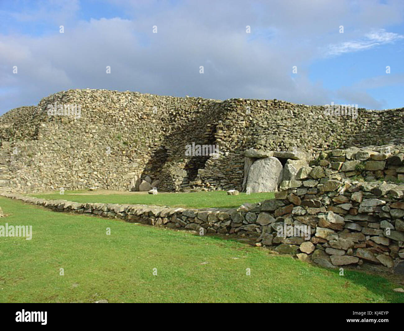 Barnenez hi-res stock photography and images - Alamy