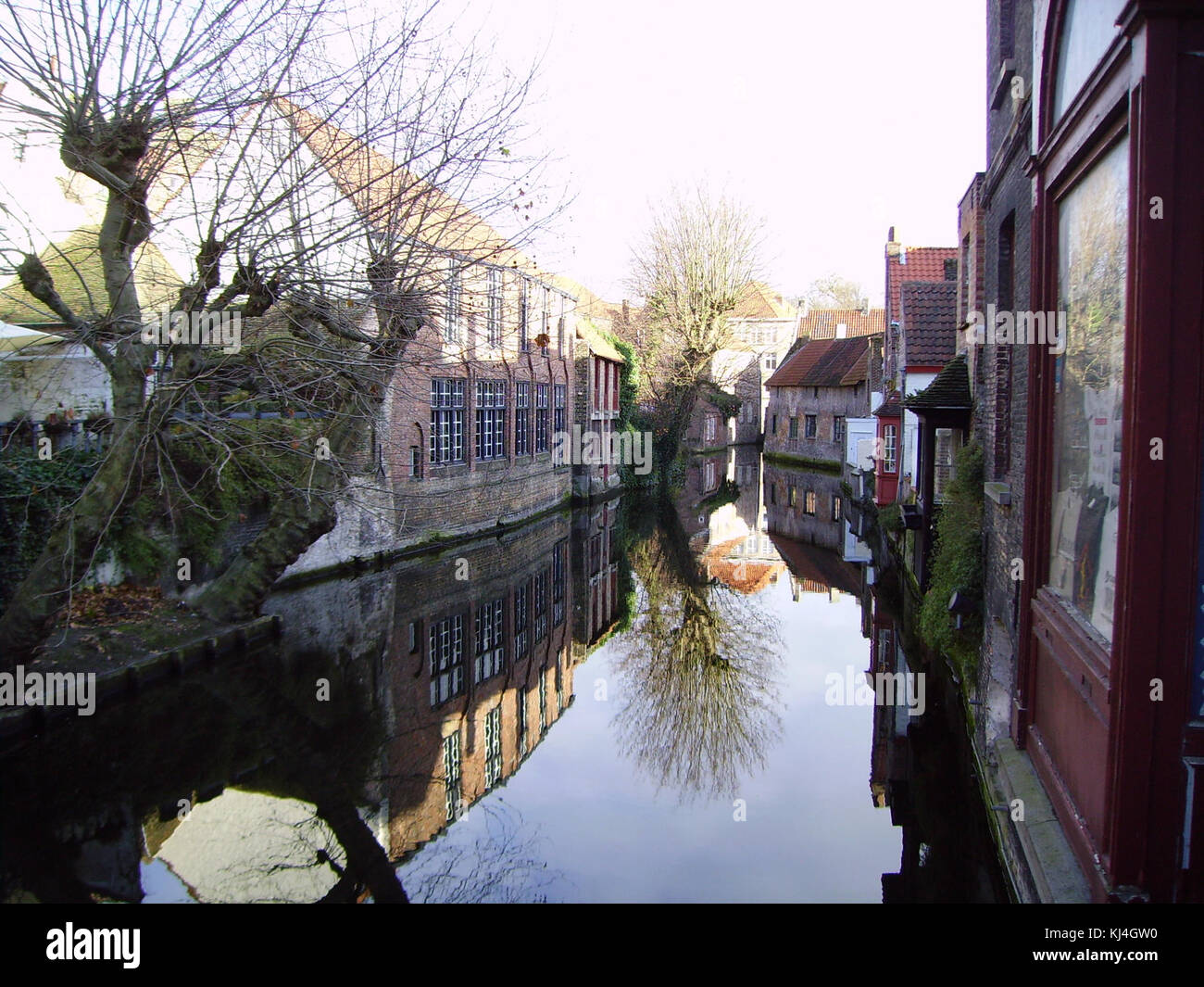 Canal scene in Bruges Belgium 2007 Stock Photo - Alamy