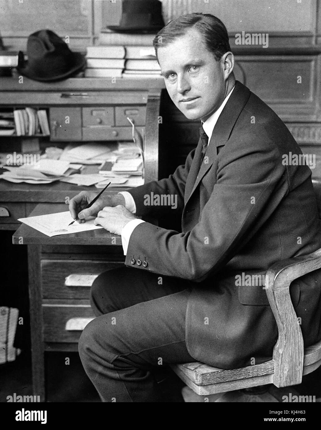 John f kennedy desk hi-res stock photography and images - Alamy