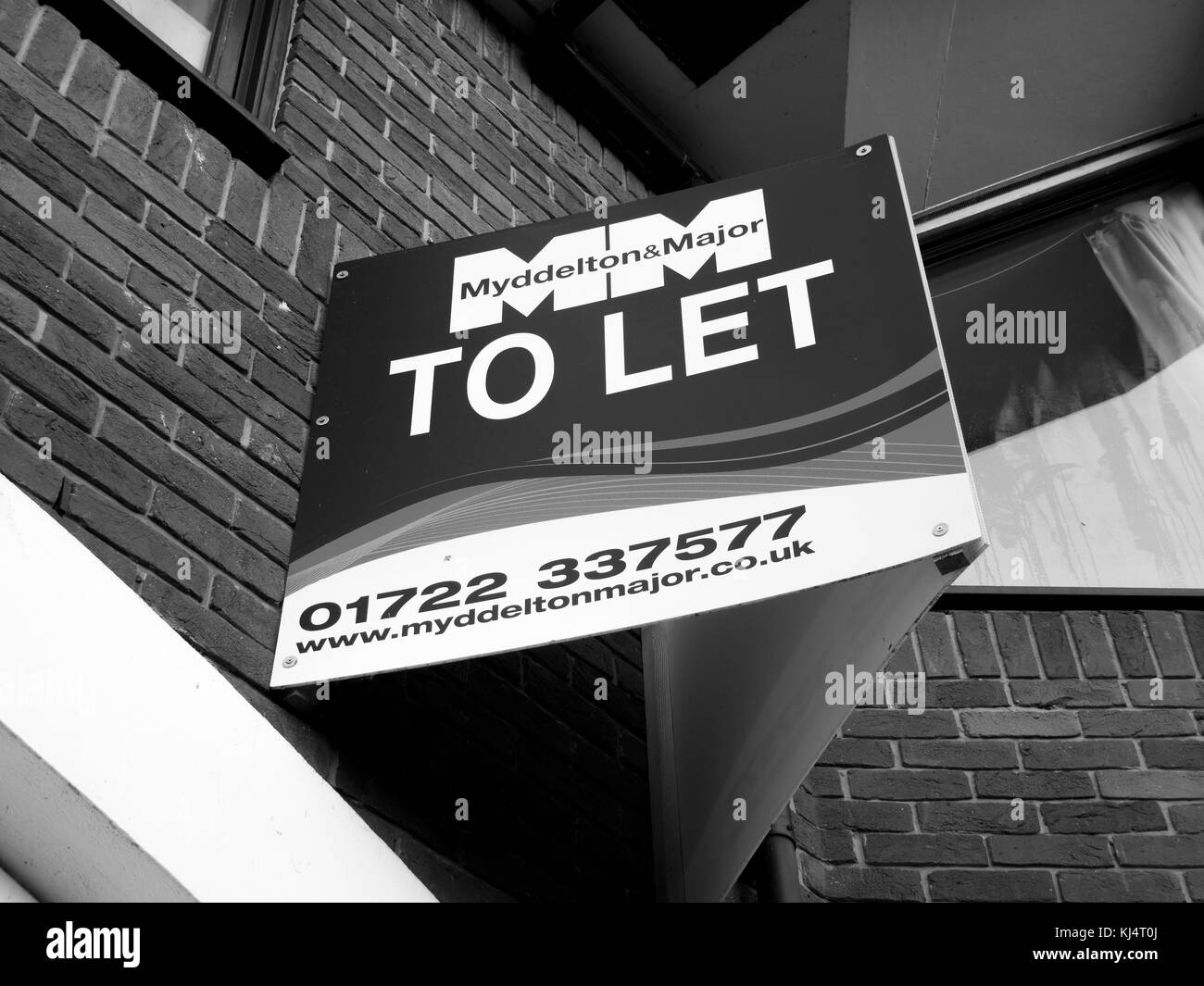 Shop window empty retail unit Black and White Stock Photos & Images - Alamy Shop window empty retail unit Black and White Stock Photos & Images - Alamy