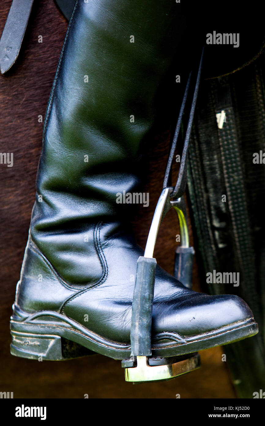 Boot leather texture hi-res stock photography and images - Alamy