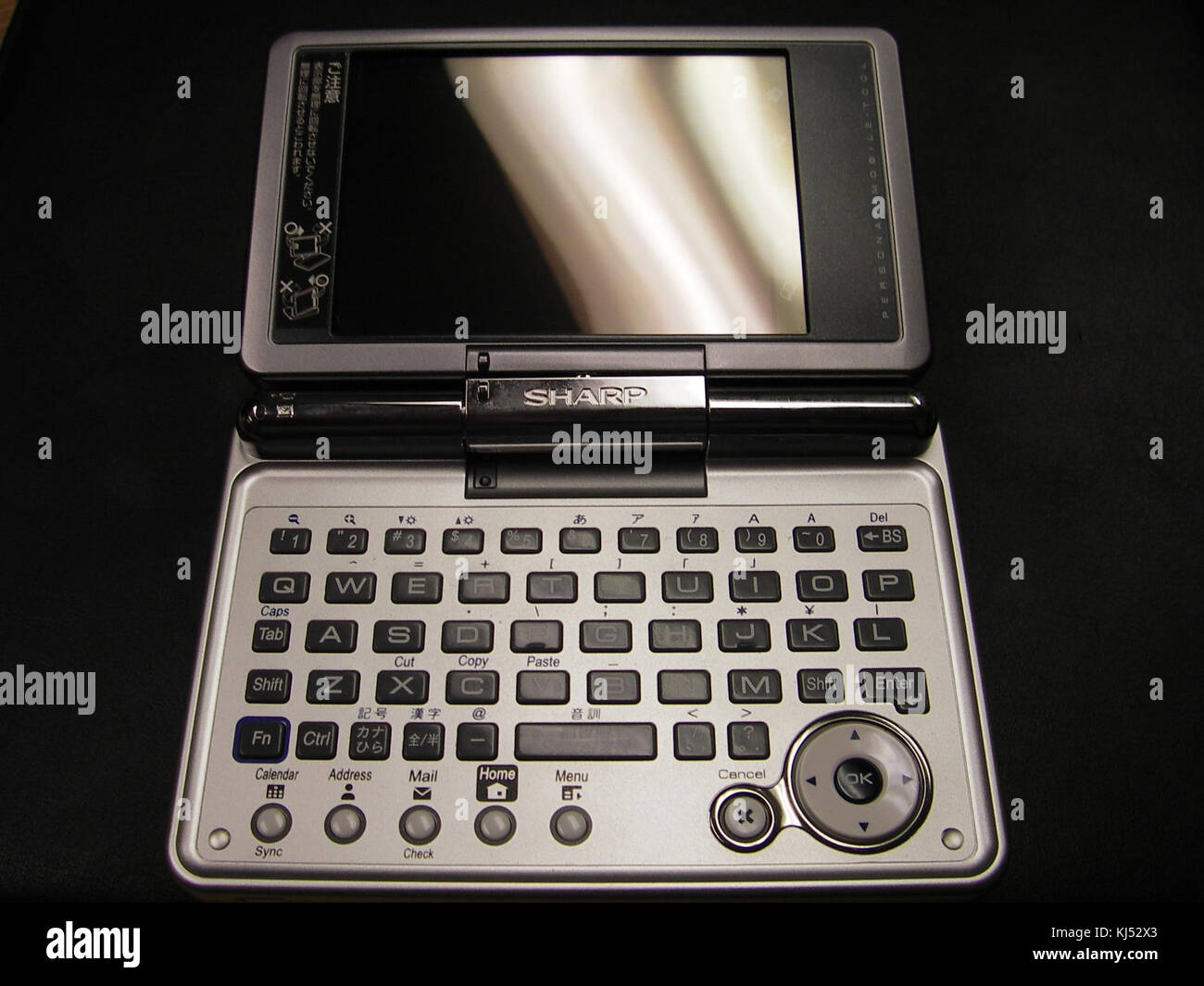 Sharp Zaurus SL-C1000 -- open and shiny Stock Photo - Alamy