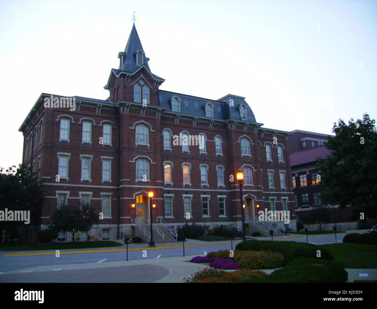 Universityhall hi-res stock photography and images - Alamy