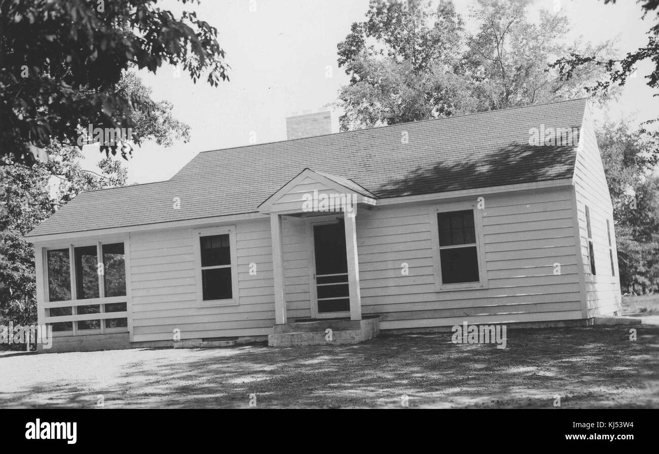 Civilian conservation corps house hi-res stock photography and images ...