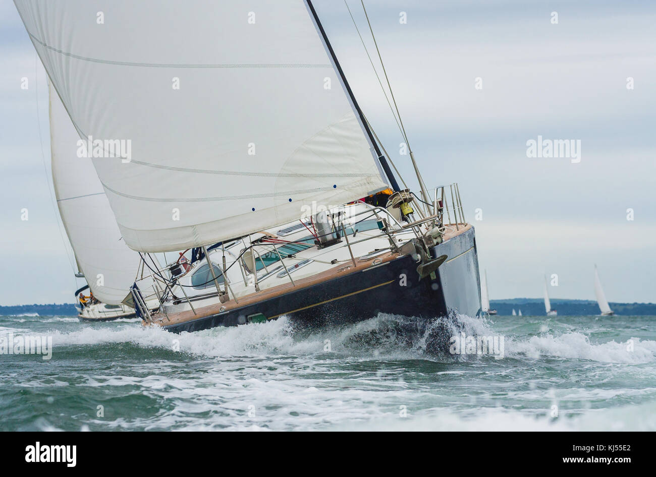 Two boats racing hi-res stock photography and images - Alamy