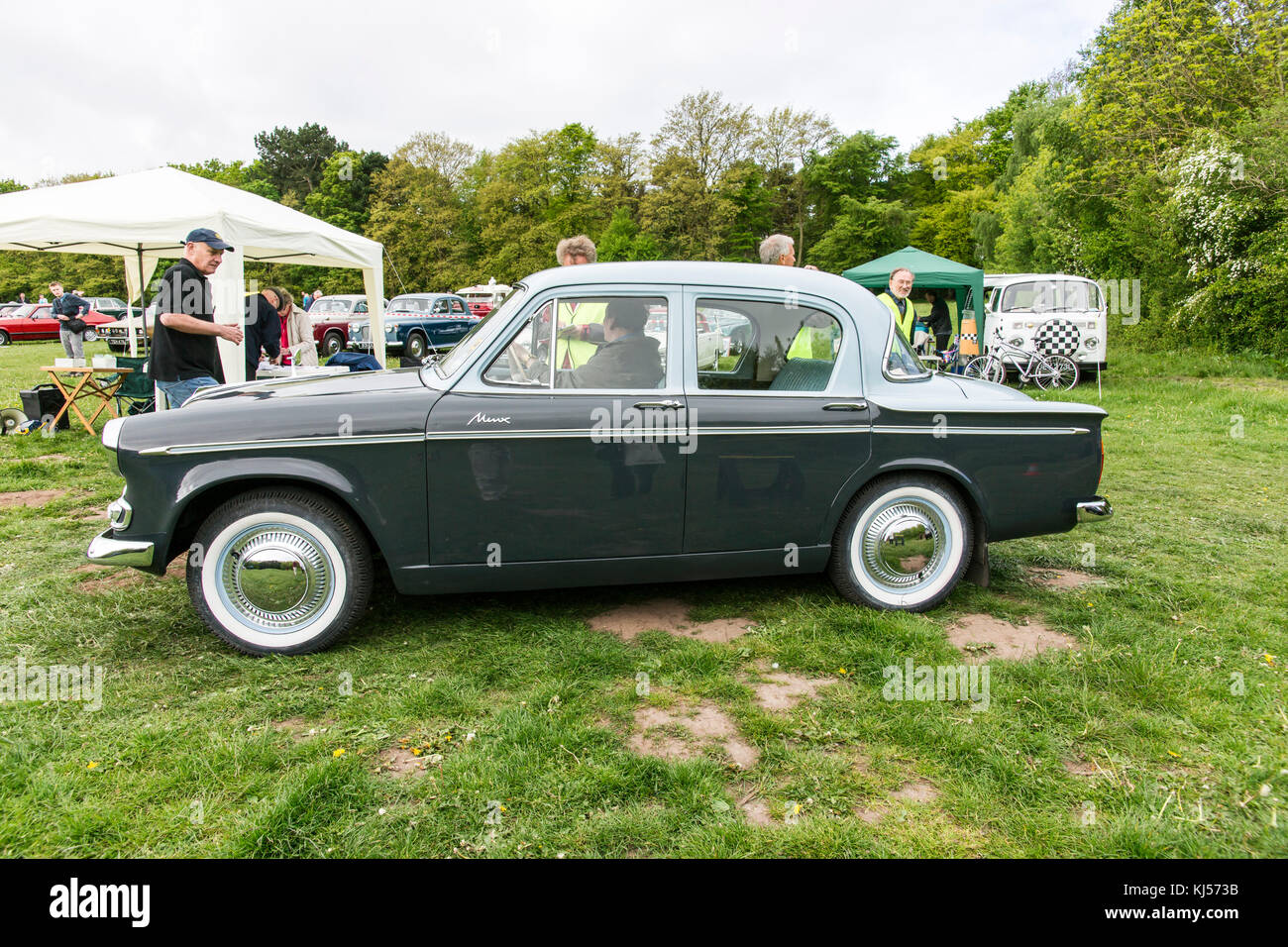 Hillman minx classic car cars hi-res stock photography and images - Alamy