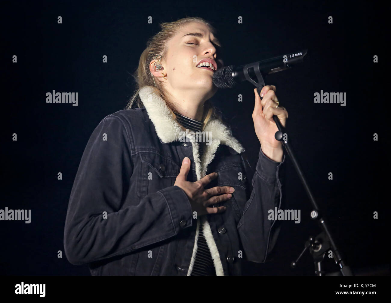 London Grammar Performing at Manchester O2 Apollo Featuring: London ...