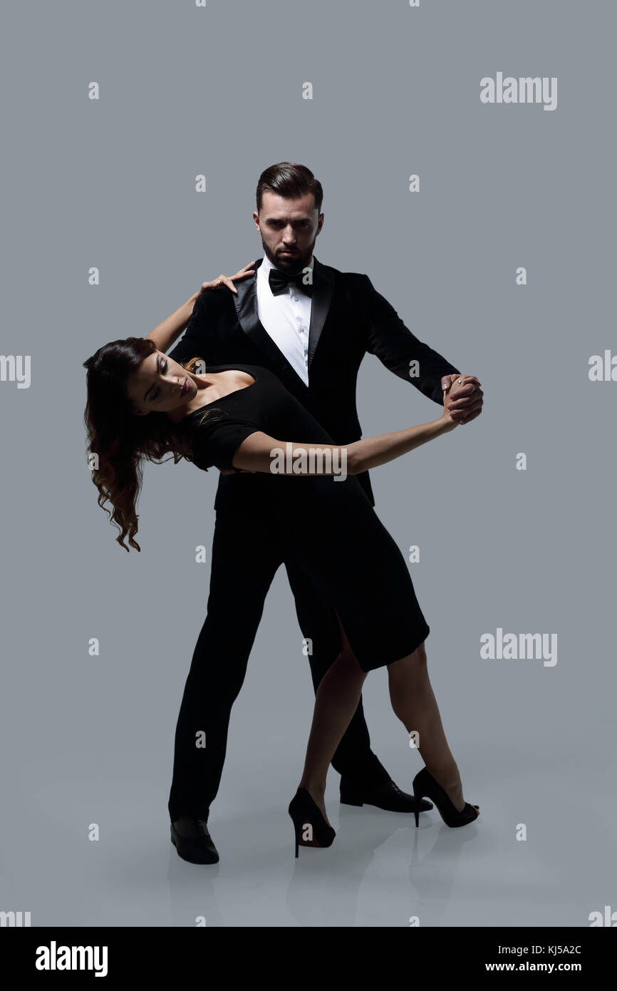 Romantic couple dancing hi-res stock photography and images - Alamy