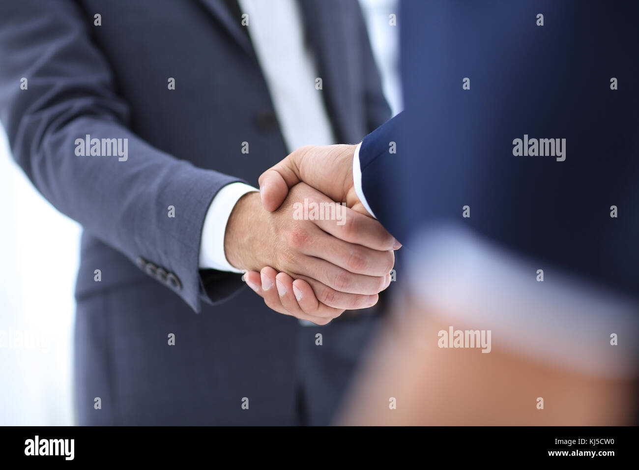 Handshake business concept Stock Photo - Alamy