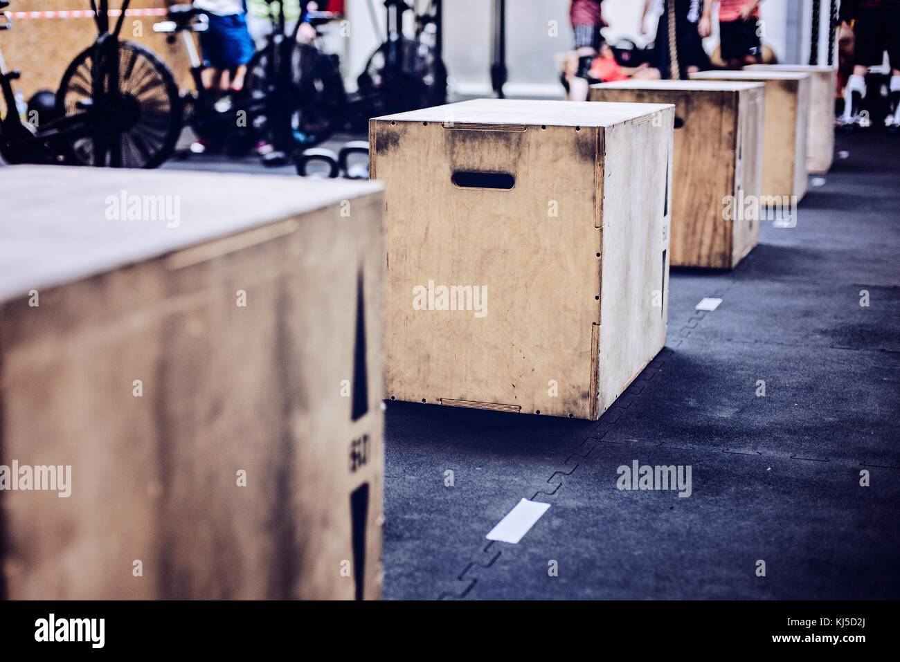 Wooden box for jumping in the functional fitness gym Stock Photo - Alamy