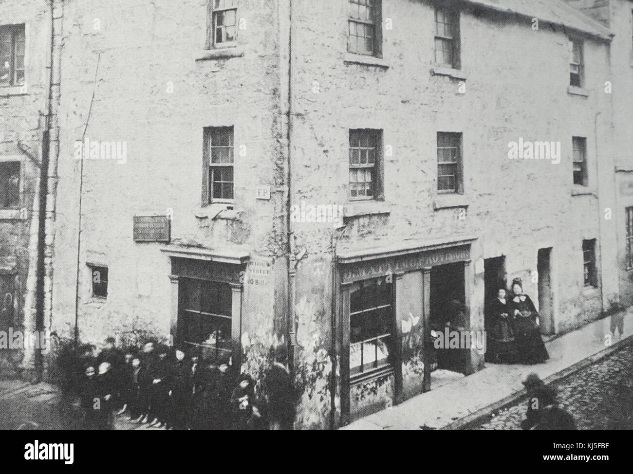 Photograph of the birthplace of Allan Pinkerton (1819-1884) a Scottish ...