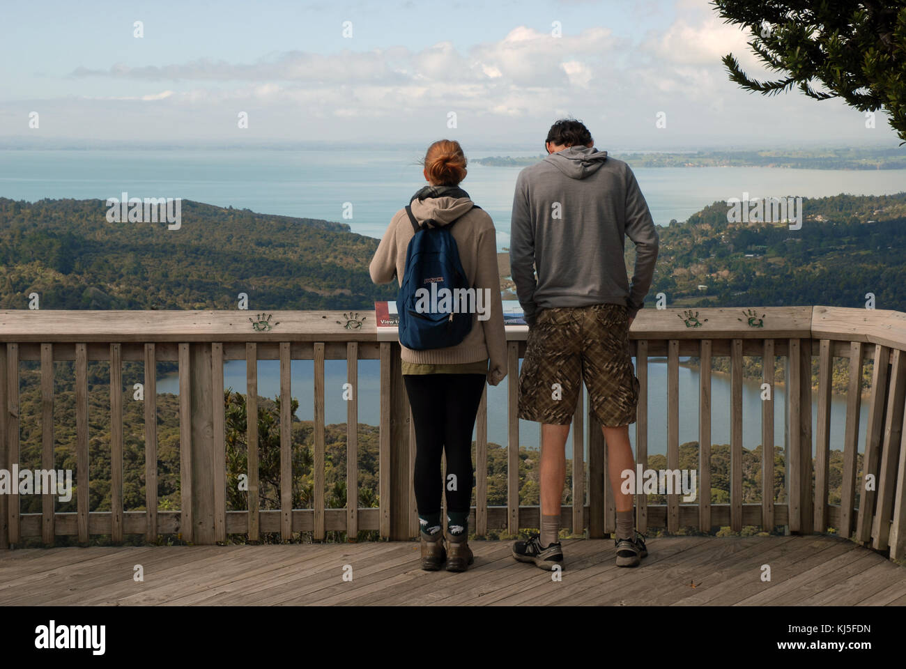 Arataki Nature Centre walk way, Arataki Visitor Centre, Waitakere ...