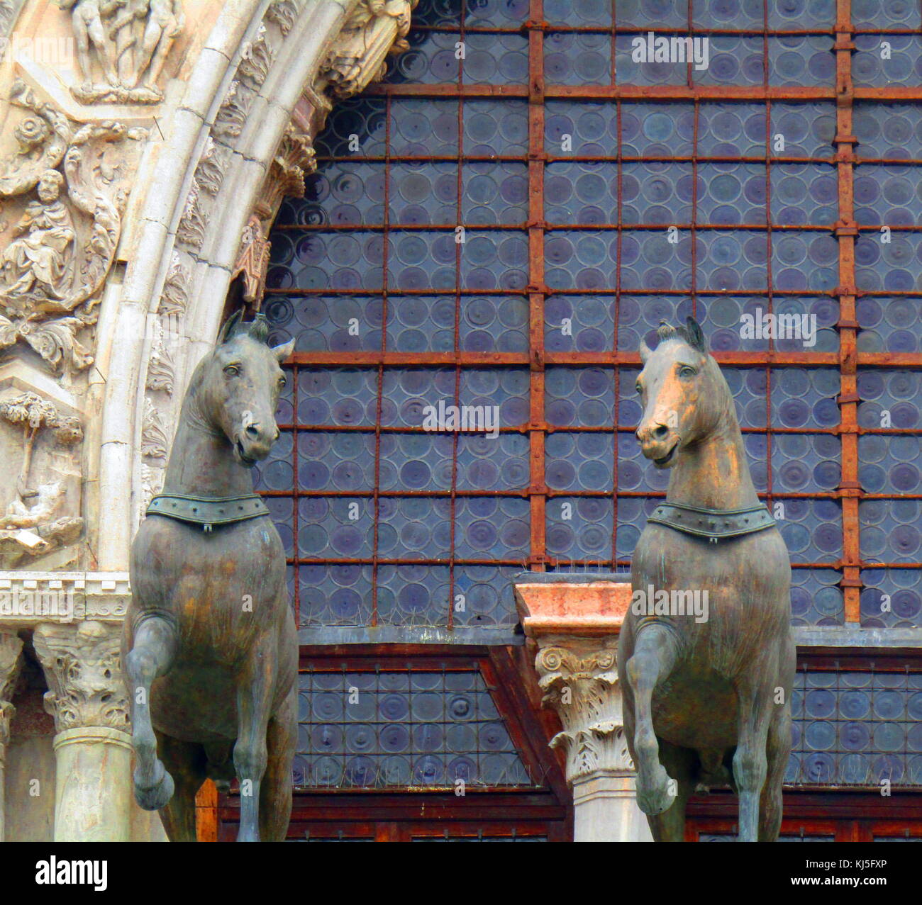 Horses in Bronze, adorning the Cathedral Basilica of Saint Mark, in ...