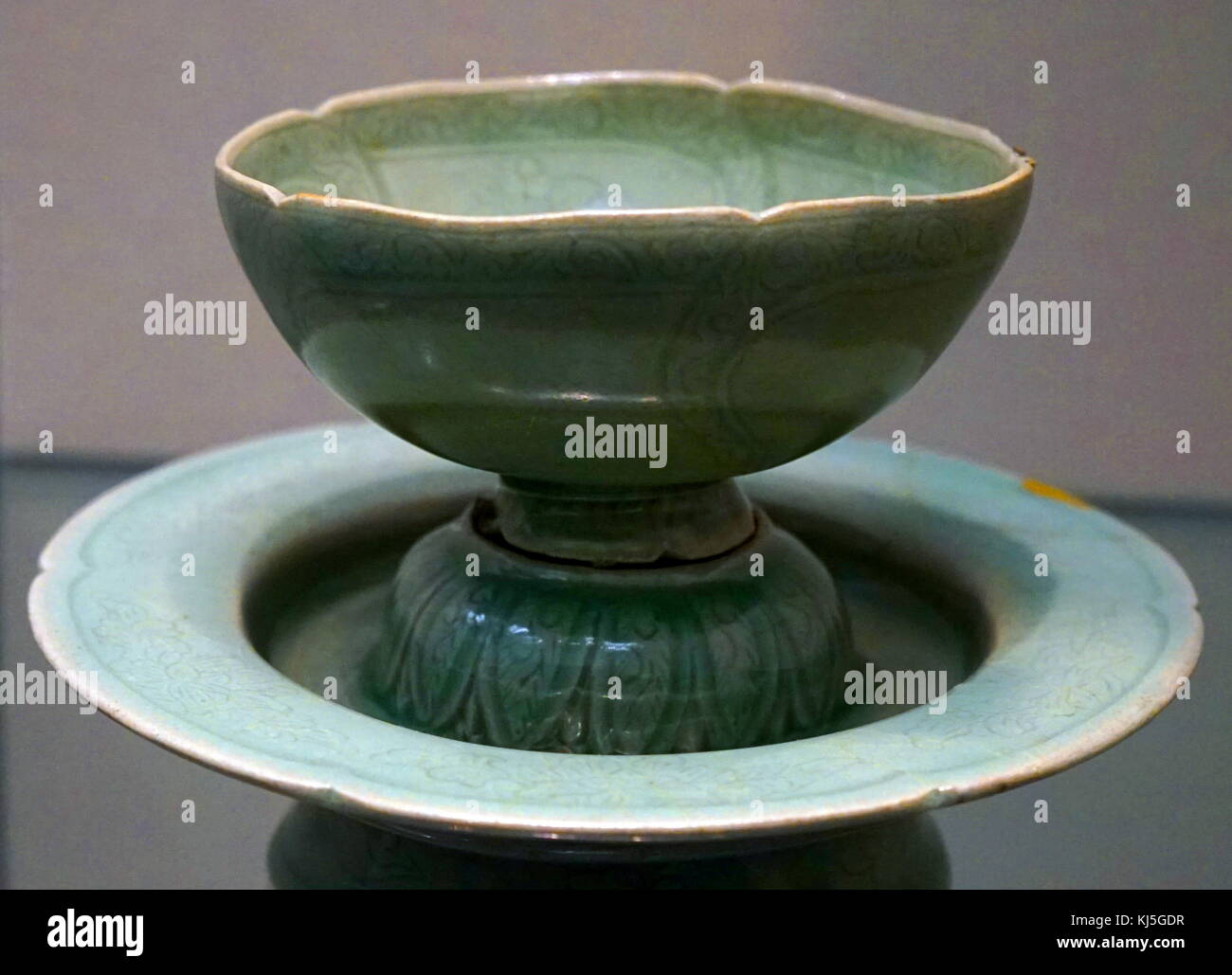 Cup and Stand 1700-50 Koryo dynasty. The flower-like shape of both cup ...
