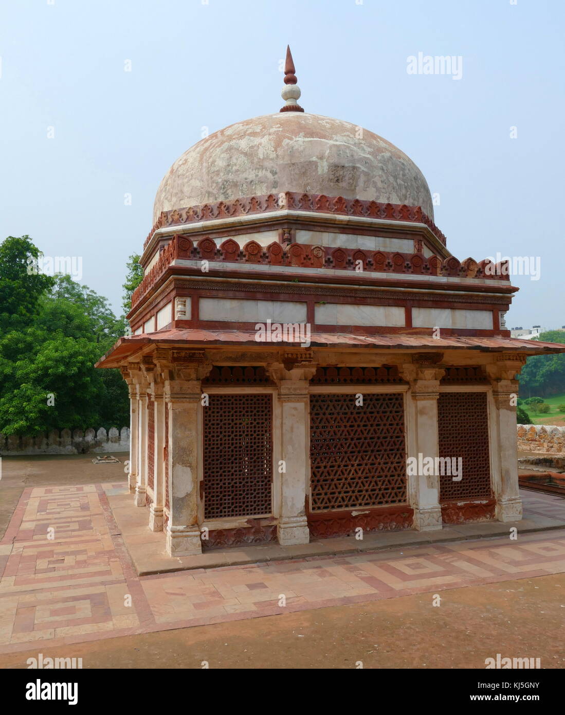 Tomb Of Qutb Ud Din Aibak