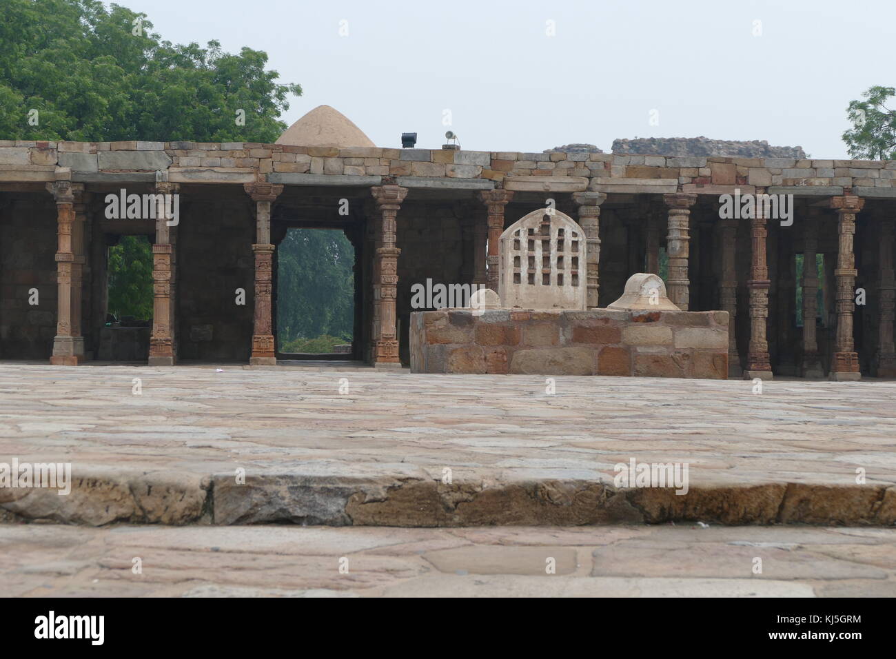 The Qutb complex is an array of monuments and buildings at Mehrauli in ...