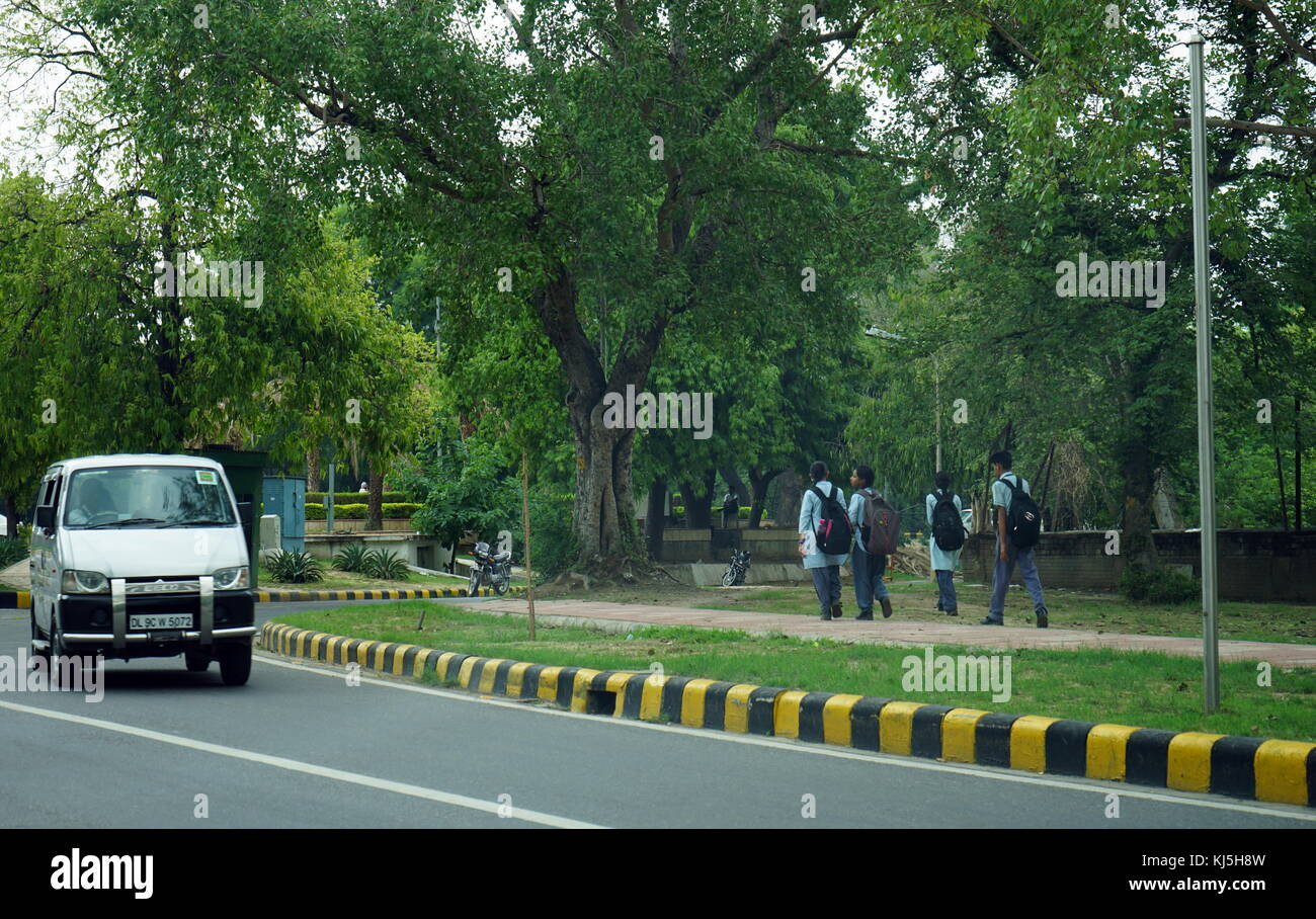 School pupils go home after school in New Delhi, India 2017 Stock Photo ...