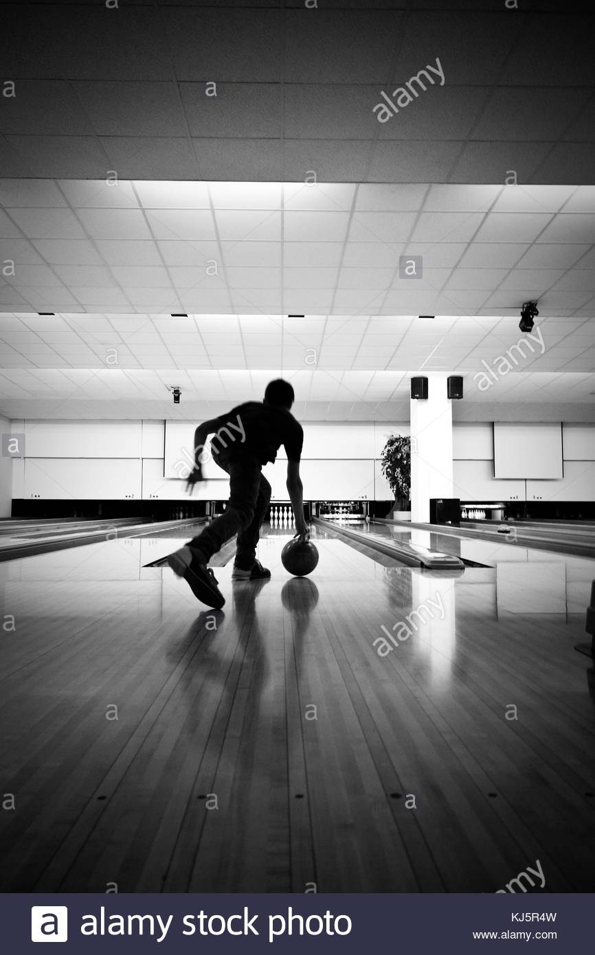 Bowling Alley Back Stock Photos & Bowling Alley Back Stock Images - Alamy