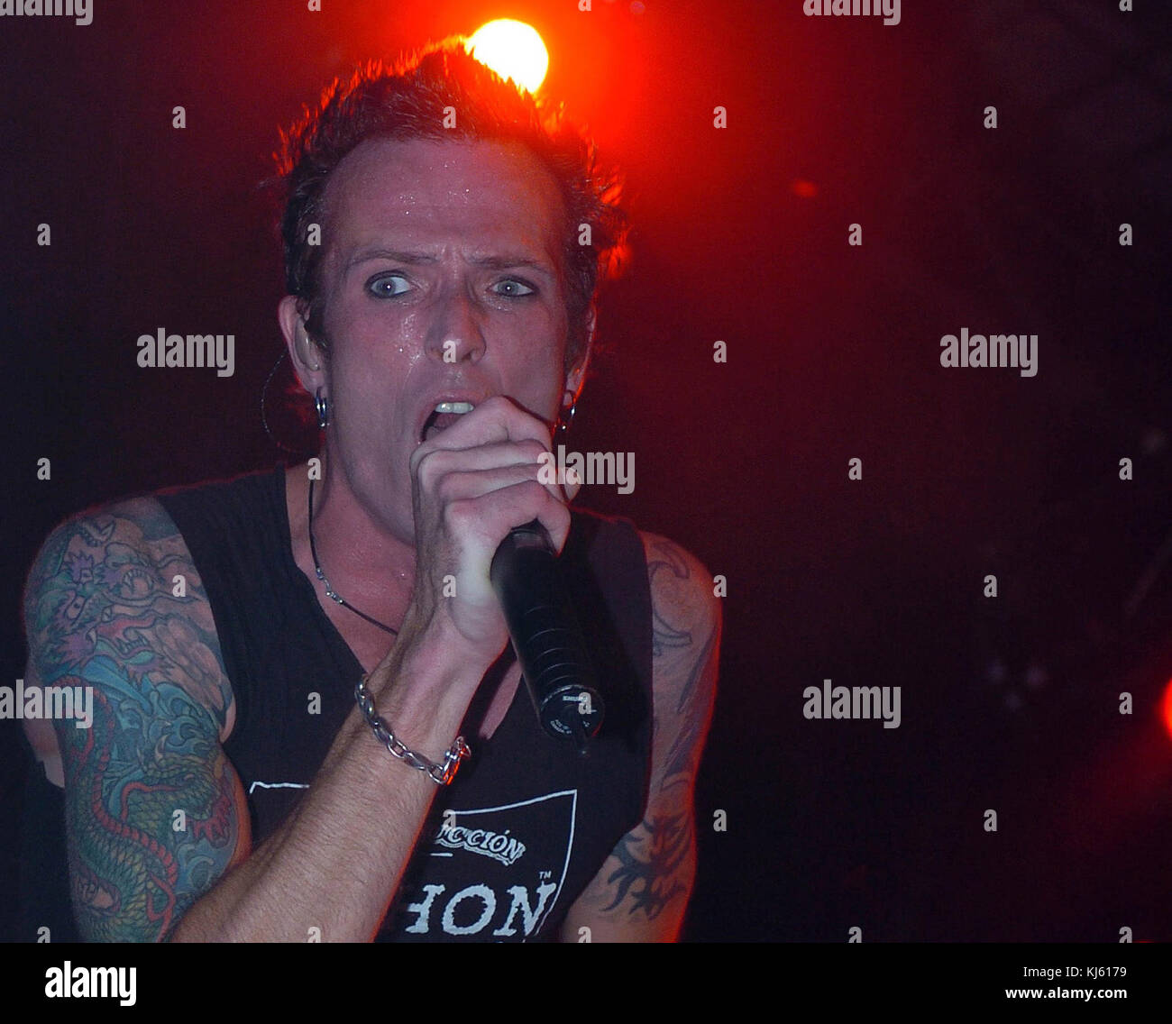 ATLANTIC CITY, NJ - JUNE 26: Velvet Revolver (Slash, Scott Weiland ...