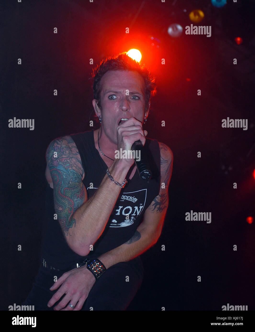 ATLANTIC CITY, NJ - JUNE 26: Velvet Revolver (Slash, Scott Weiland ...