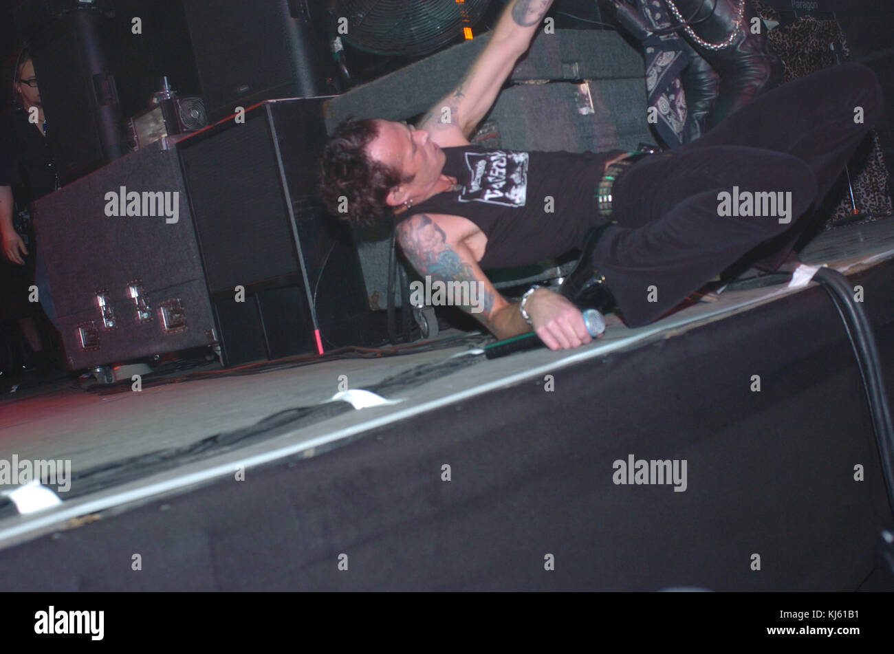 ATLANTIC CITY, NJ - JUNE 26: Velvet Revolver (Slash, Scott Weiland ...