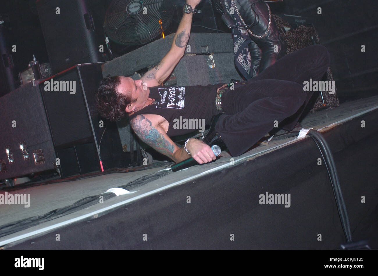 ATLANTIC CITY, NJ - JUNE 26: Velvet Revolver (Slash, Scott Weiland ...