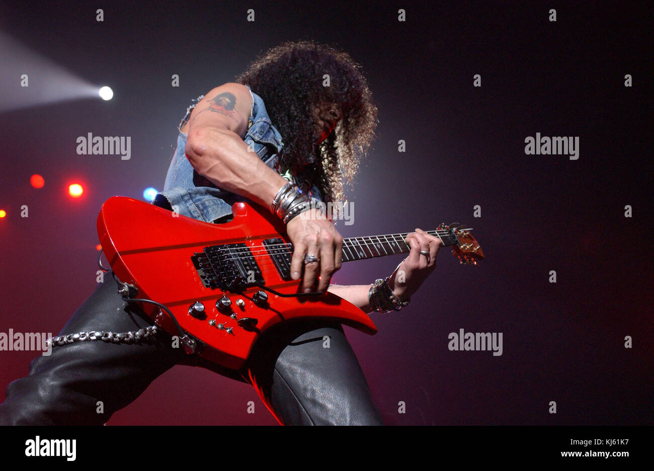 Velvet revolver in concert hi-res stock photography and images - Alamy
