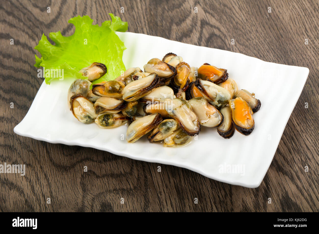 Marinated blue mussels hi-res stock photography and images - Alamy